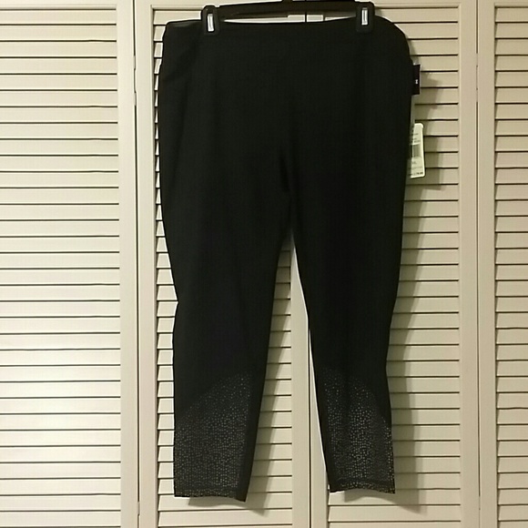 Tangerine | Pants & Jumpsuits | Tangerine Jet Black Capri Leggings ...